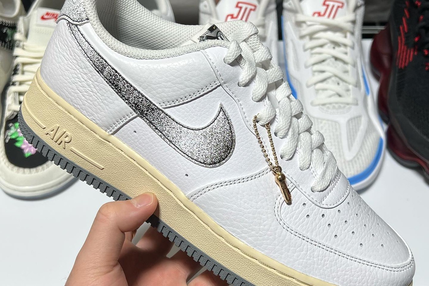 【5/27】ナイキ エアフォース1Low “50イヤーズオブヒップホップ” / Nike Air Force 1 Low “50 Years of Hip-Hop” DV7183-100 ...